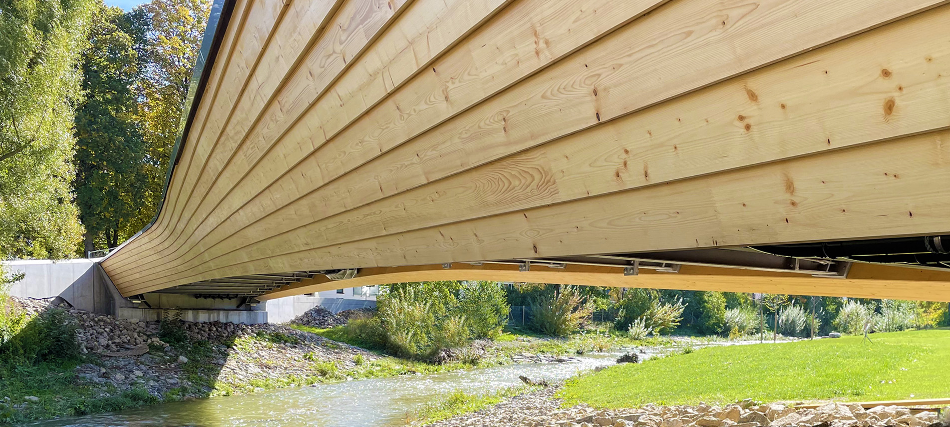 Timber construction and timber bridge construction